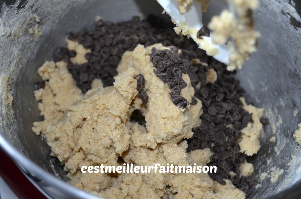 Sablés aux noix, flocons d’avoine et chocolat - C'est meilleur fait maison